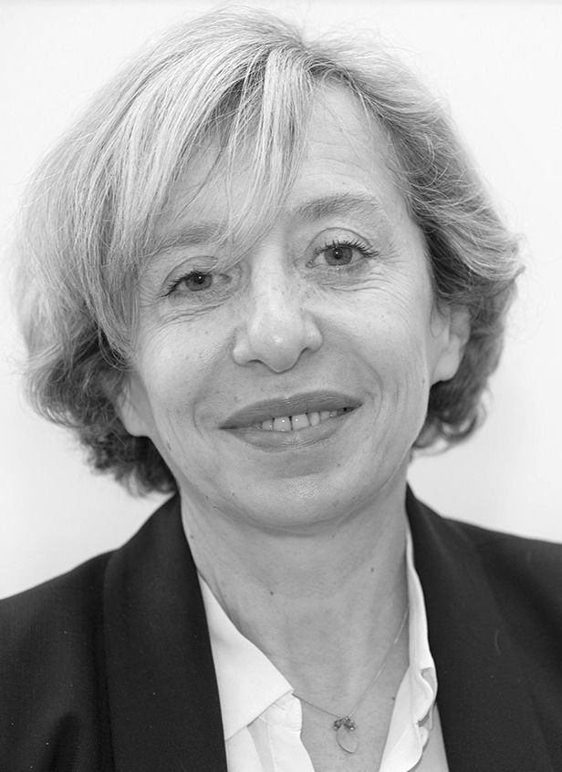 Anne Perrot | Womenat